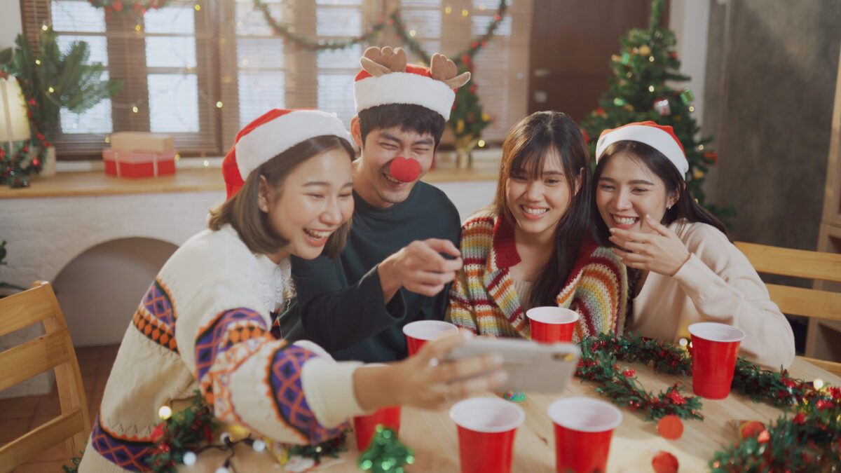 クリスマスゲーム35選！イベントやパーティーが盛り上がるゲームを紹介 | IKUSA.JP